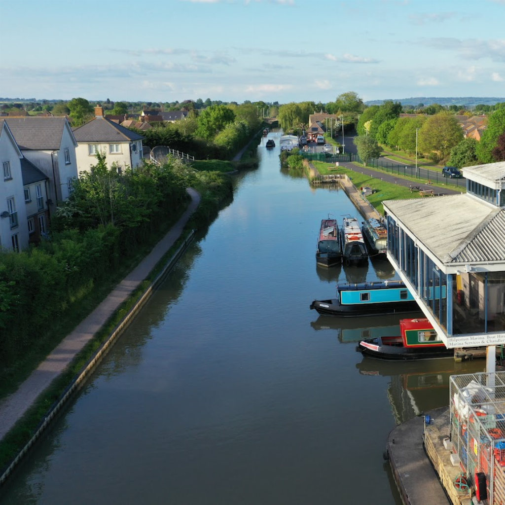 Hilperton & Staverton Marina - Alvechurch Boat Centre - Canal Pubs